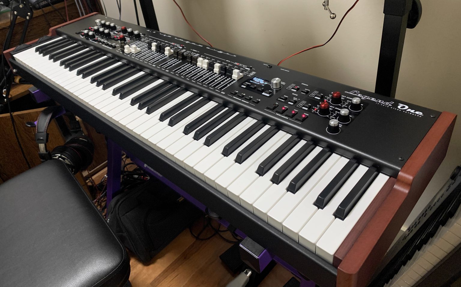 Viscount Legend One Review: Great Stage Keyboard - Piano Tone